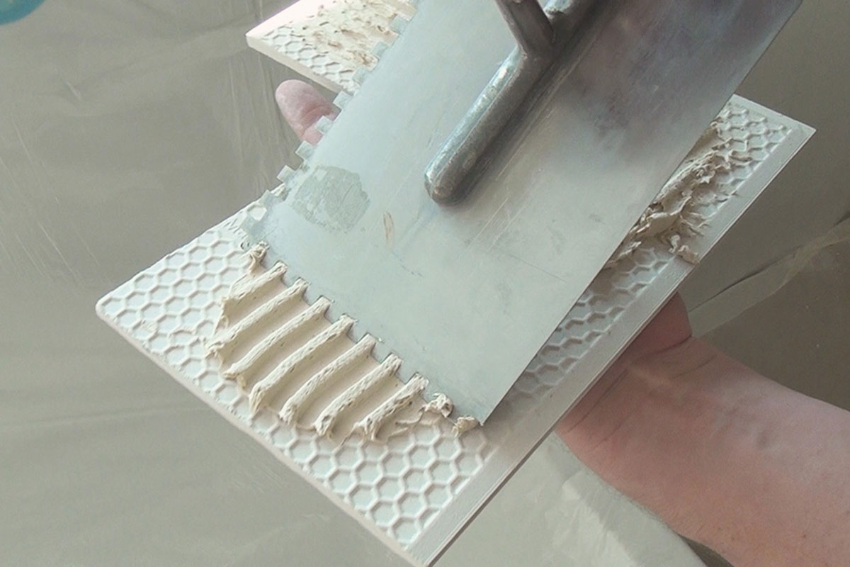 Ratgeber Fliesen legen - Die Grundlagen @ diybook.ch